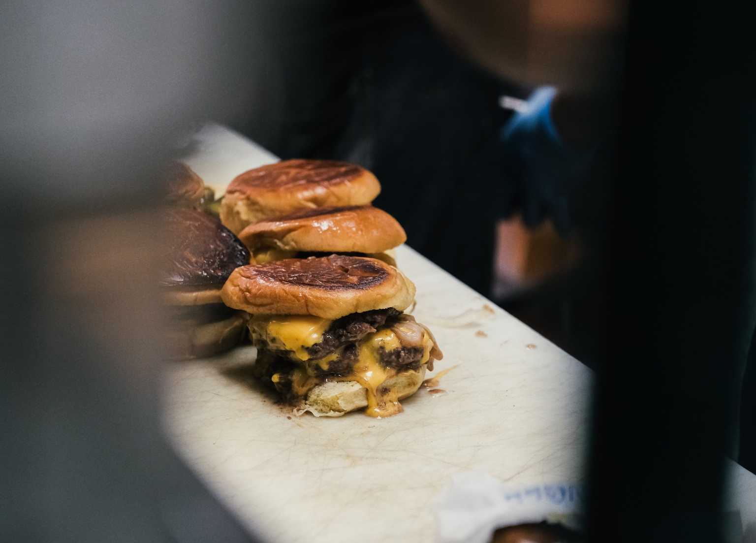 Nilly's Cheeseburgers